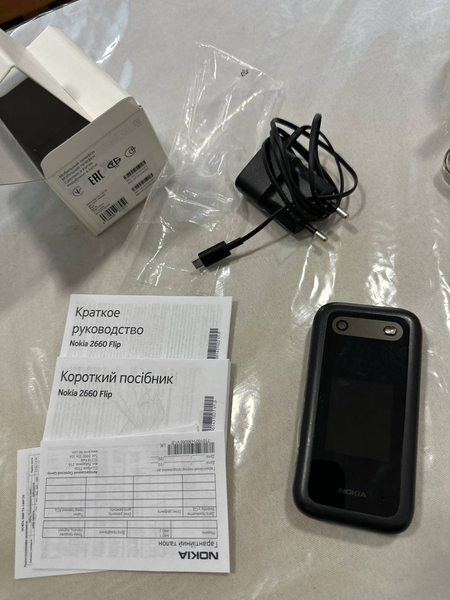 Продам Nokia 2660 Flip