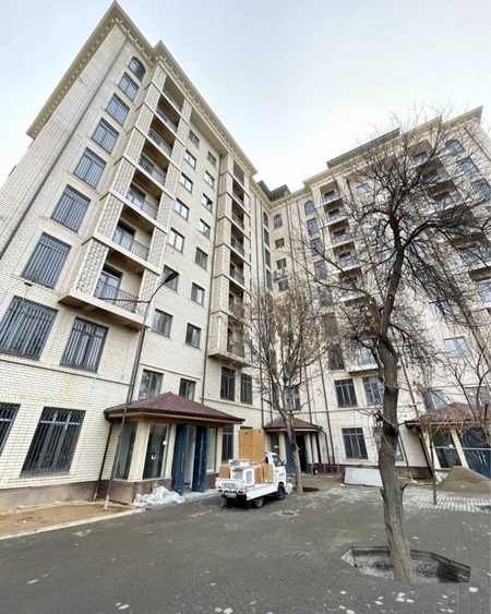 Продаю свою квартиру в новостройке центр города кадастр есть