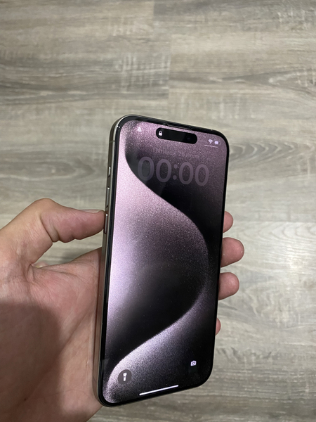 Iphone 15 Pro Max 256gb Natural titan 6 sikl