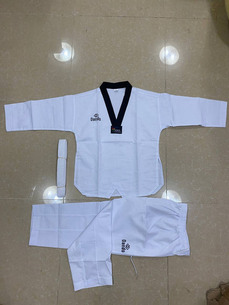 Taykvondo taekwondo teykvondo тайквандо тейквондо Kimano karate forma