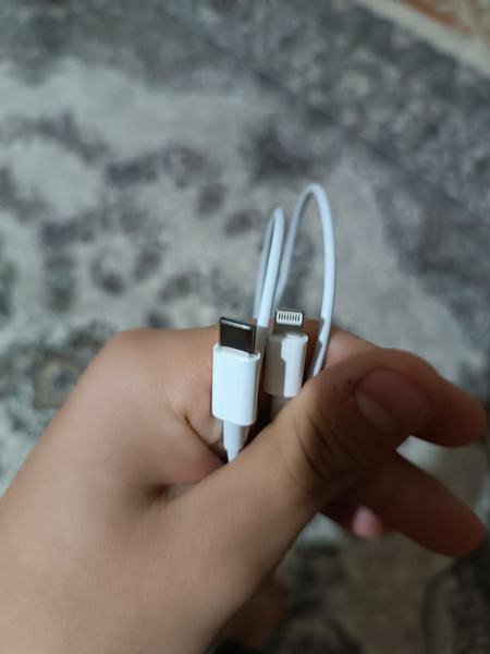 Original iPhone usb cable