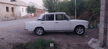 Vaz 21011 mashina