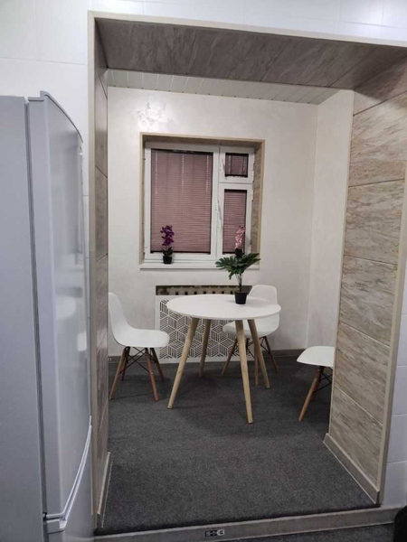 Продаётся квартиры 1/4/4 на Юнусабадском районе (J2285)