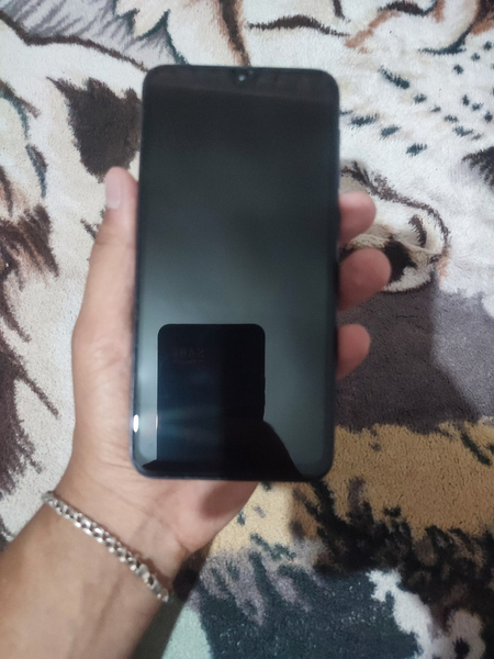 Samsung A10 ideal holatda