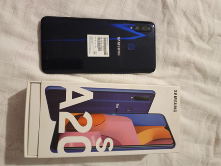 Продается Samsung galaxy a20s (3/32)