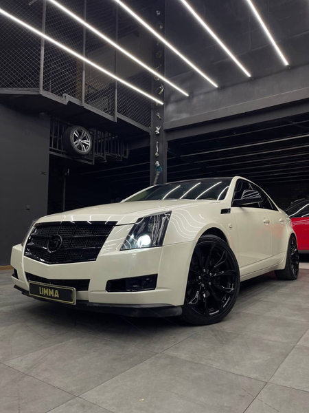 Продается Единственный в Узб Kadillac CTS