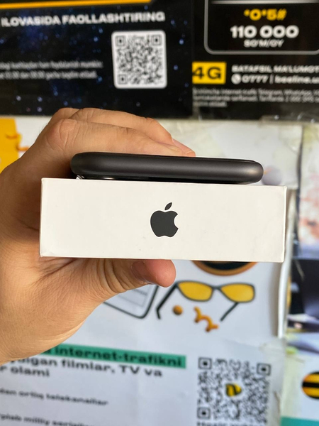 iphone 11 128gb emkost 100% 35 sikl zaryada qo'yilgan paket tel