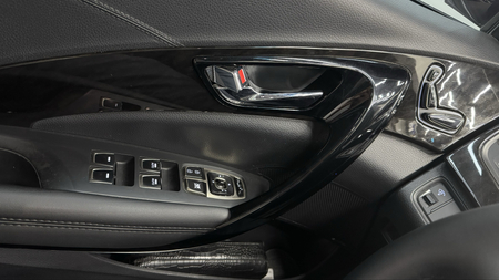 Hyundai Azera белый жемчуг