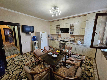 3 xonali 170m² 4-qavat uy sotiladi Ikkilamchi kreditga ham beriladi