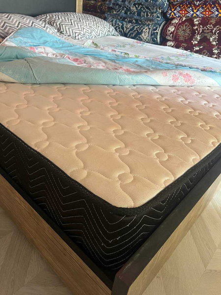 Spalni + Matras sotiladi