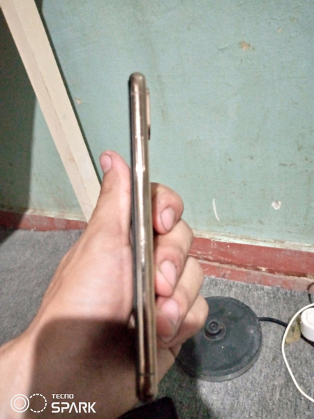 Iphone xs 64 talik gold rangli