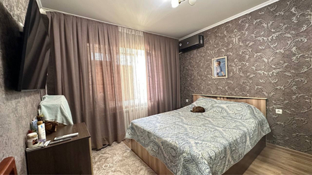 Продается 2в3/4/4 на Юсуф Хос Хожиб
