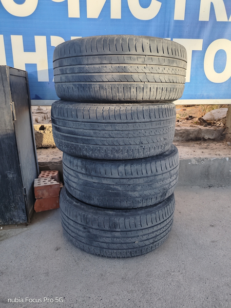 215/40 R 18 winrun balon sotiladi urta holatda