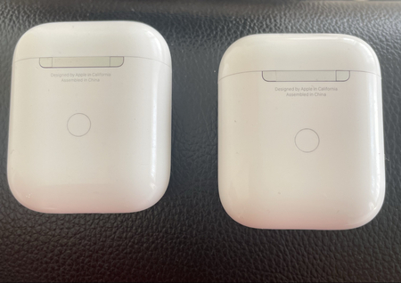 Airpods 2.2 только кейс оригиналные (без наушника)