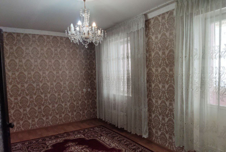 СРОЧНИЙ аренда Кивартира бел тепа  средний состаянна