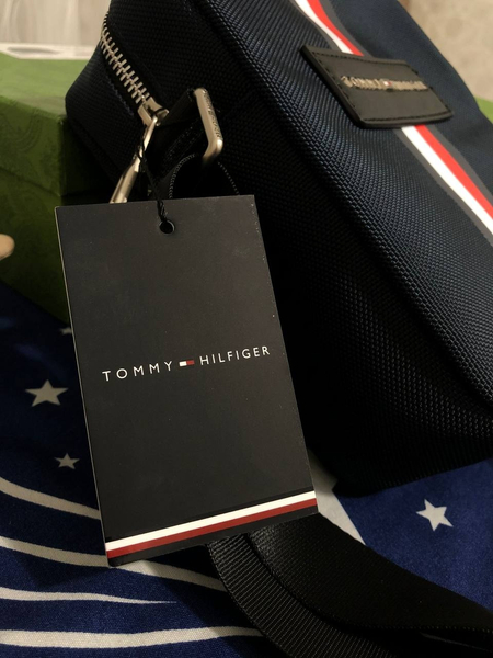 Tommy Hilfiger sumka