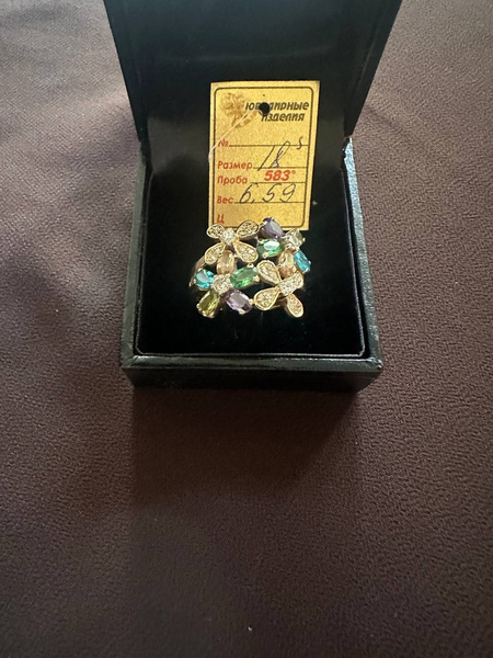 Кольцо золотое женское