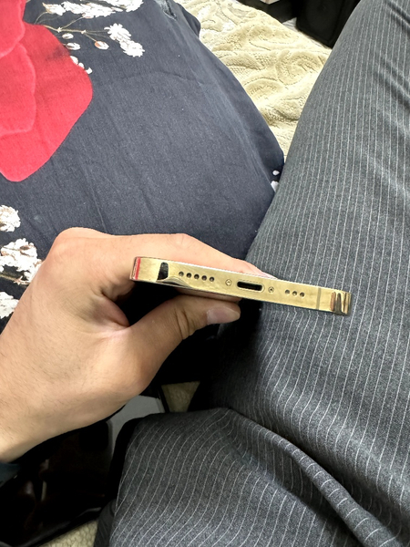 Iphone 12 pro 128GB gold