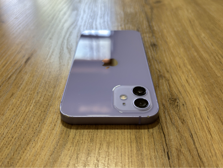 Продам iPhone 12 64 Gb 88% емкость
