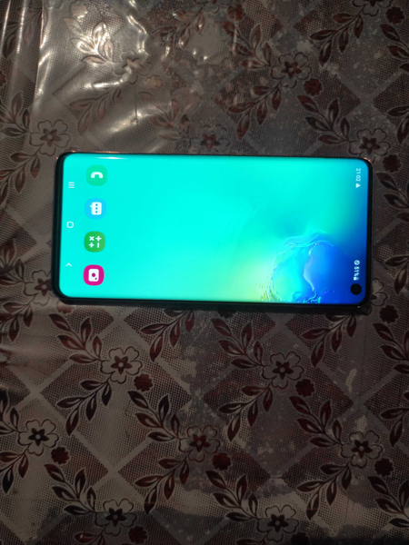 Samsung galaxy S10 sotiladi!