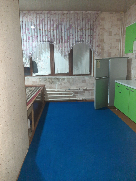 Siroshni uy sotiladi 2x 4 etaj M.Tarobiy