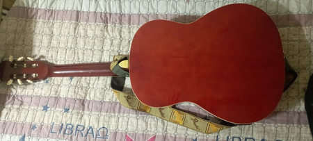 Gitara fendet 39 lik