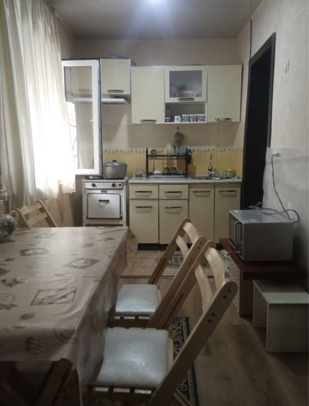 Продается , буз 2 , 49 школа , тараканчик , 2-3/1/5