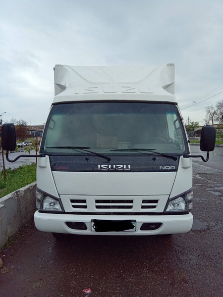 Isuzu sotiladi 2013 yil
