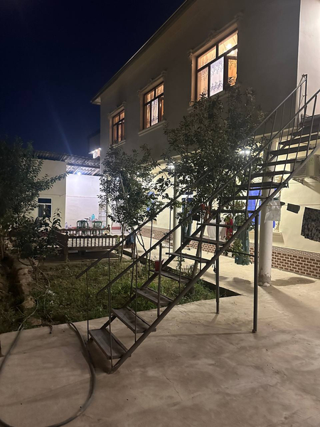 Uy sotiladi Termiz shaxar vakzalda