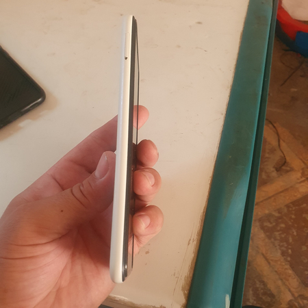 Samsung galaxy A11 holati ideal