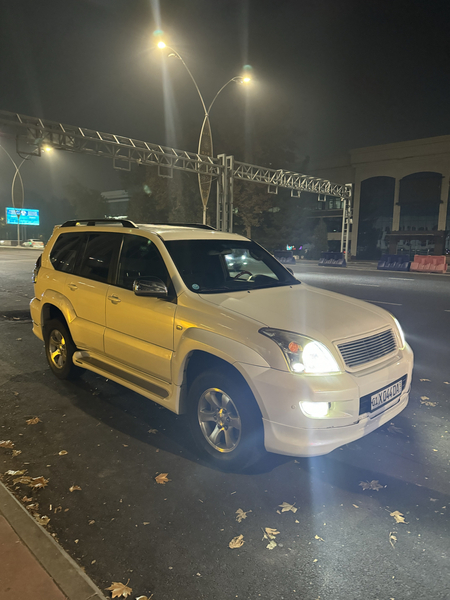 2008 Toyota prado beliy jemchuk