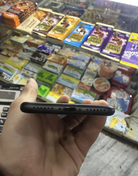 iphone 8, abmen bor, keliwiladi srochni!!