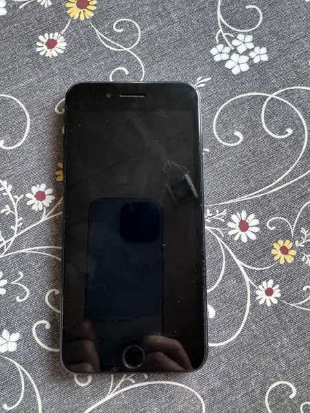 IPhone 7+ оригинал