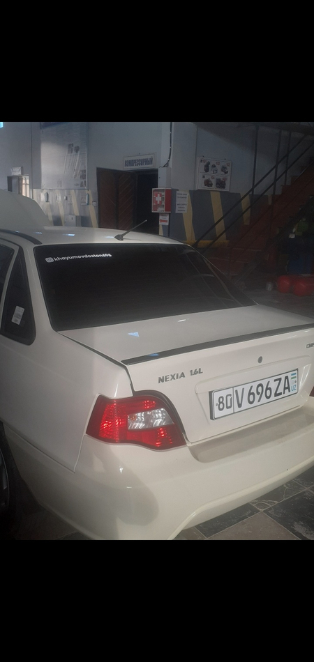 Nexia 1.6 metan 4 pakaleni polni baevoy