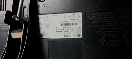 продам телевизор LG - 32-й LCD отличное состояние пулт есть+ кронштейн