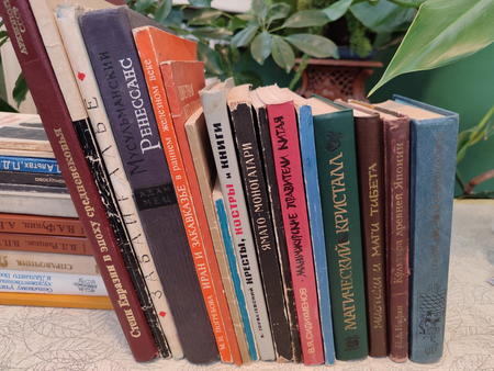 Учебники, книги, словари