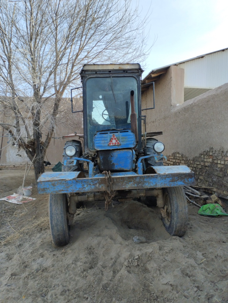T28 trakto'r sotiladi