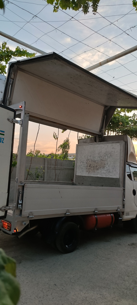 Hyundai porter sotiladi
