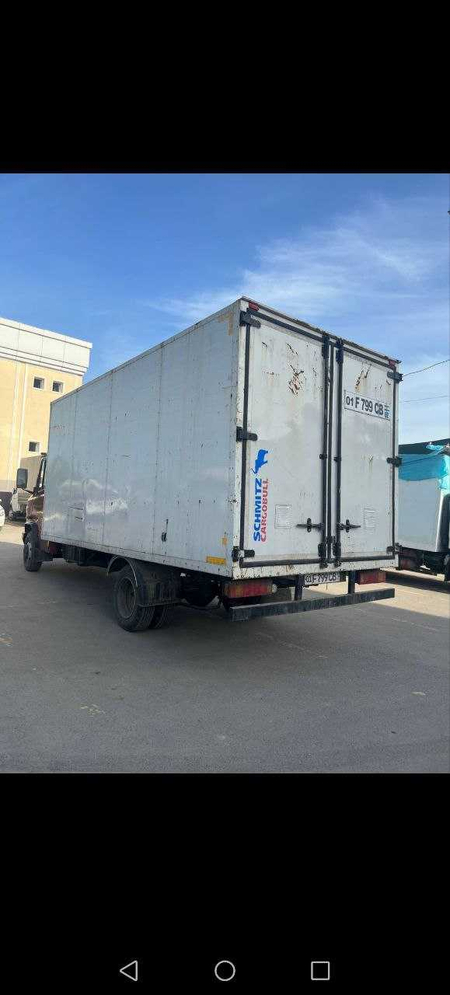 isuzu bo'rt srochni sotladi 27 kuba