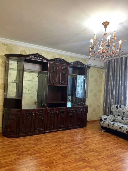 ПРОДАЕТСЯ 3/9/9  70м2 Ул.Мустакиллик Ор.р: метро Пушкина