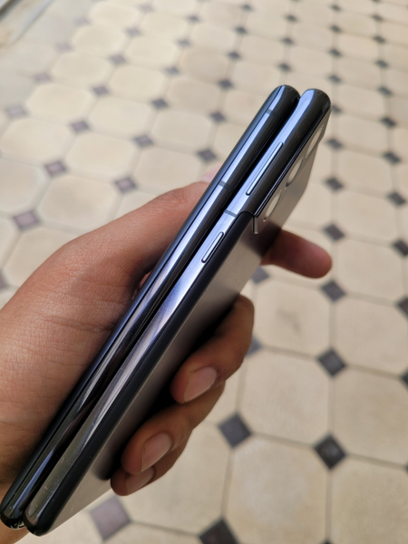 Samsung Galaxy S21 5G. OzU 8/256 GB. Halol. Garantya bor.