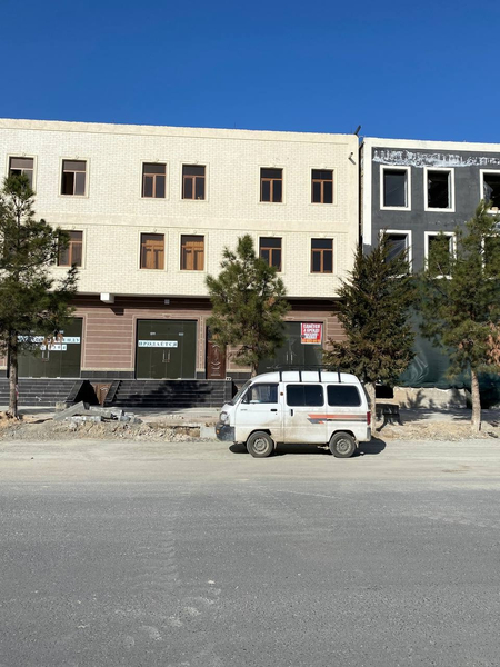 Сдаётся помещение под офис или магазин.