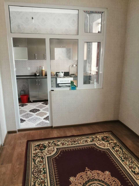Навоий шахар М. Таробий кучаси 108а уйда жойлашган 1 хоналик квартира