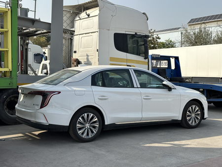 Honqi E-qm5 2024 Full 500 km li oq rang