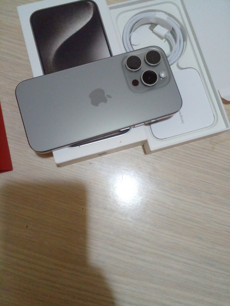 iPhone 15 Pro max