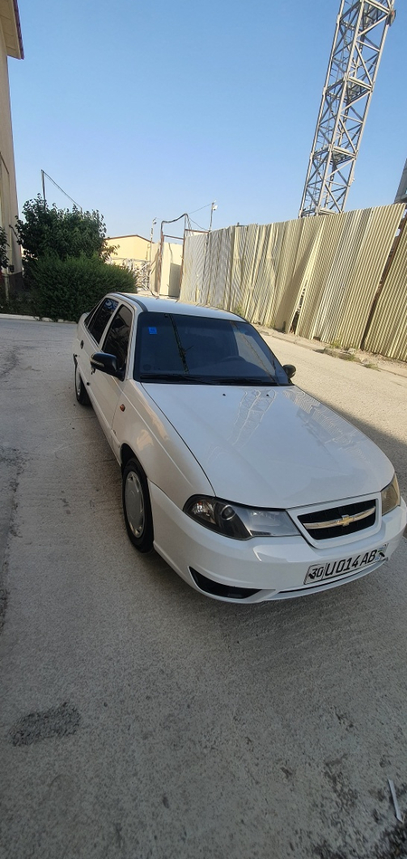 Nexia 1.6 lux idealnim sastayana