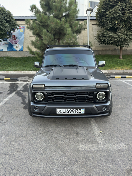 Niva urban 4x4 2021 yil 21000 prabeg