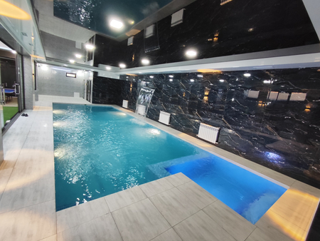 Dacha_bron  N830