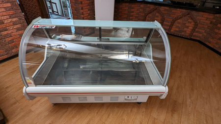 Холодильник ветрина