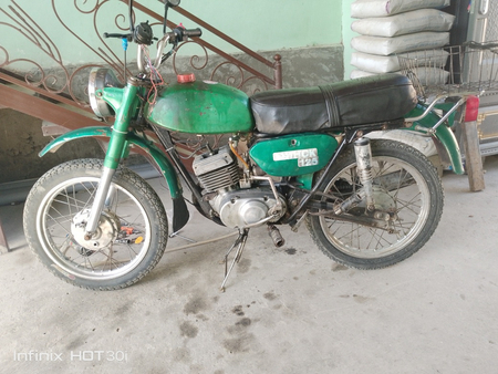 Moto MINSK125 sirochno sotiladi